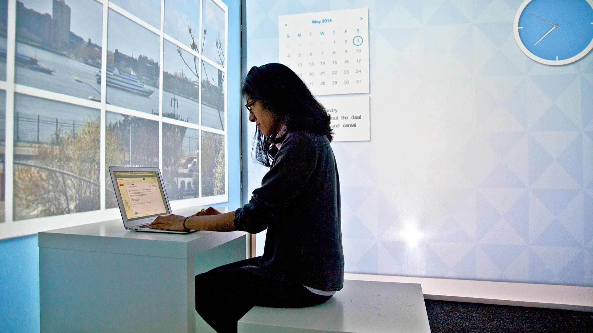 Can These Virtual Walls Transform A Tiny Windowless Apartment Into A ...