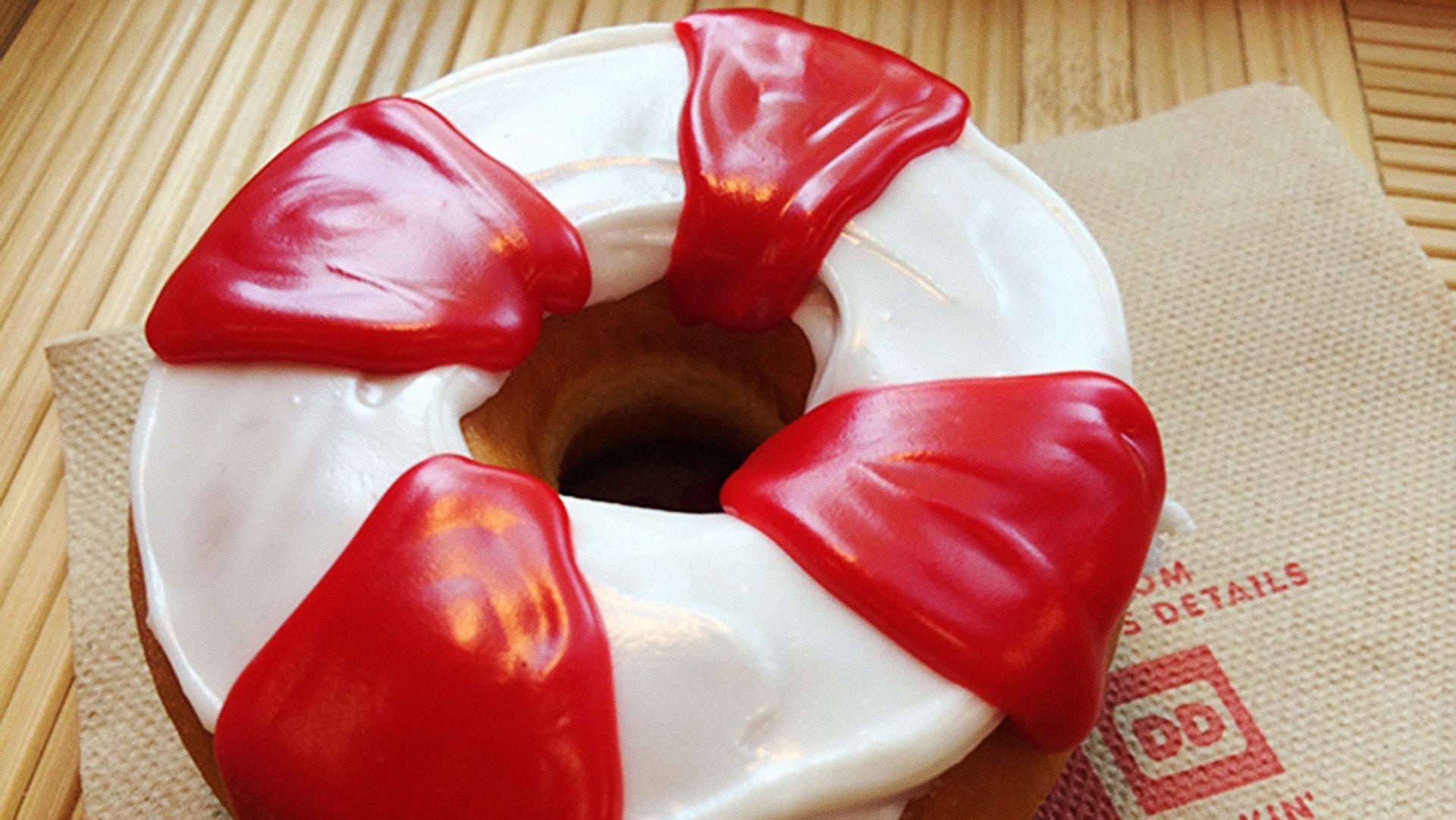 Dunkin' Donuts Wants To See You To Take A Bite Out Of Its Shark Week ...