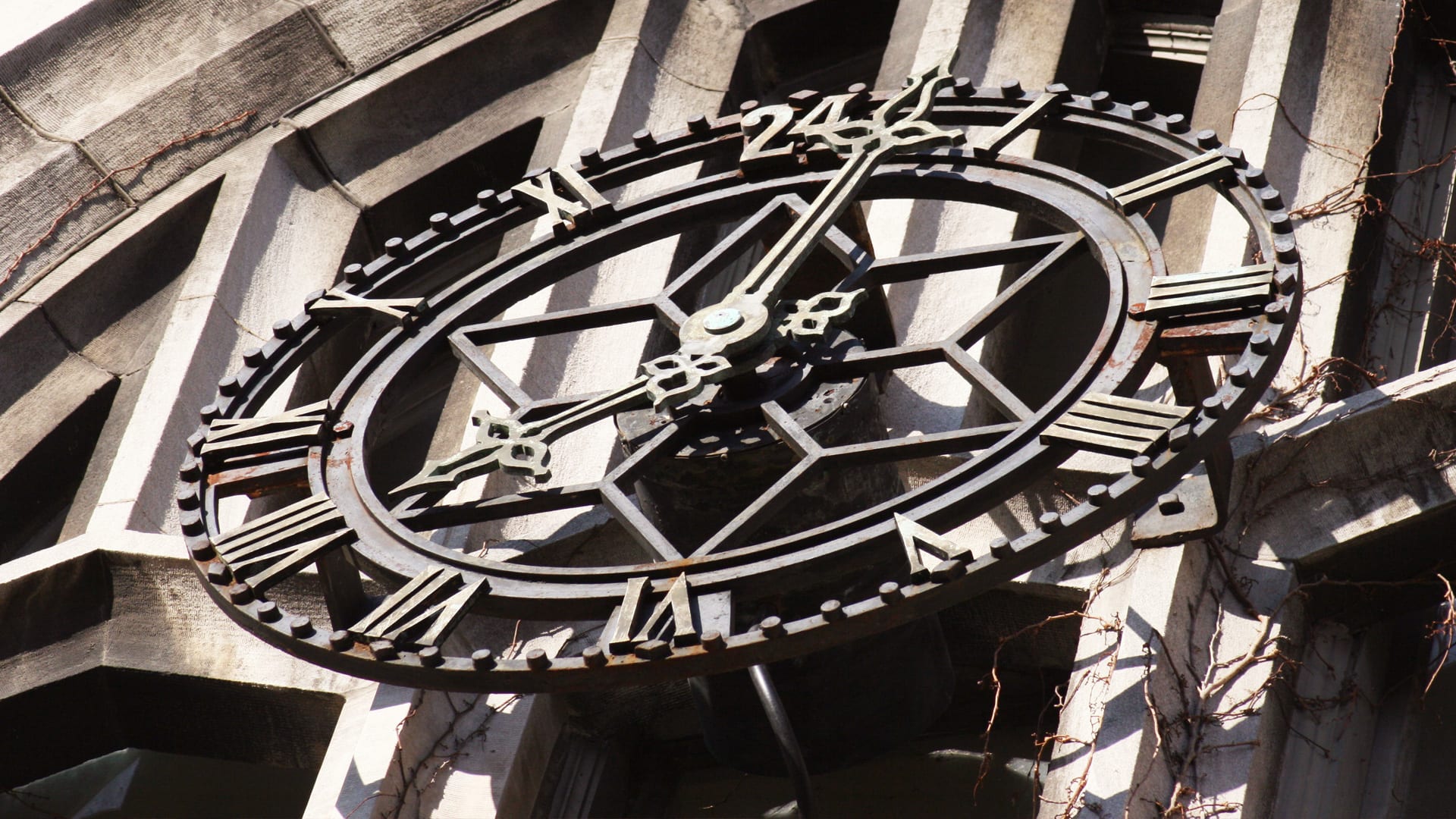 Inside Why Good Employees Make Bad Decisions - Fast Company