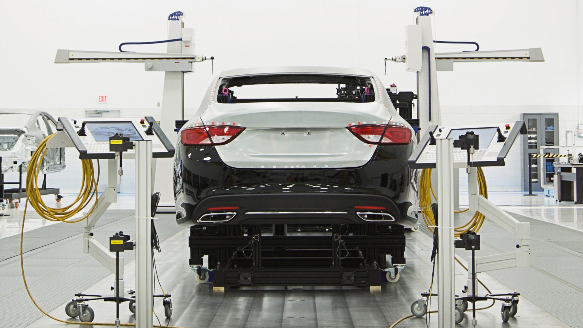 Take A Virtual Tour Of Chrysler's New 5-Million-Square-Foot Factory ...