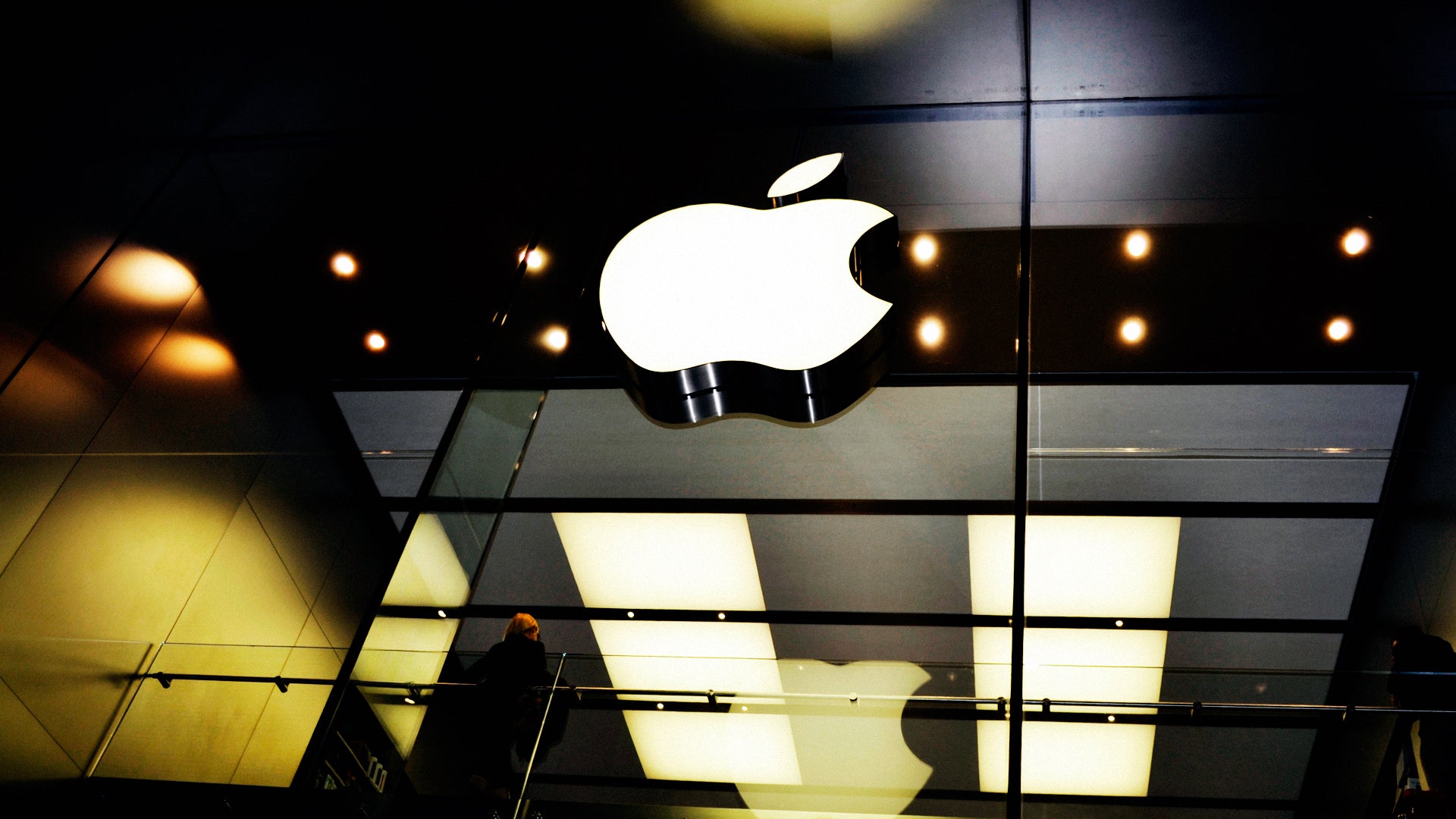 Super-Investor Carl Icahn Is Really High On The Apple Watch - Fast Company