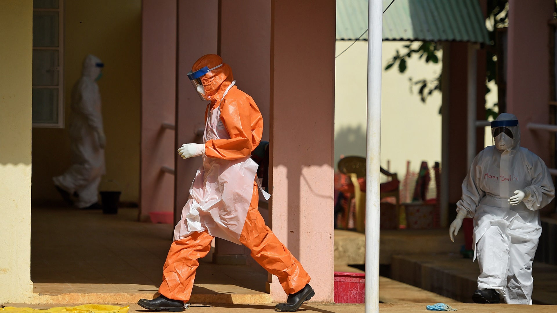 The Air Force Is Using A Robot To Kill Ebola With Photon Guns - Fast ...