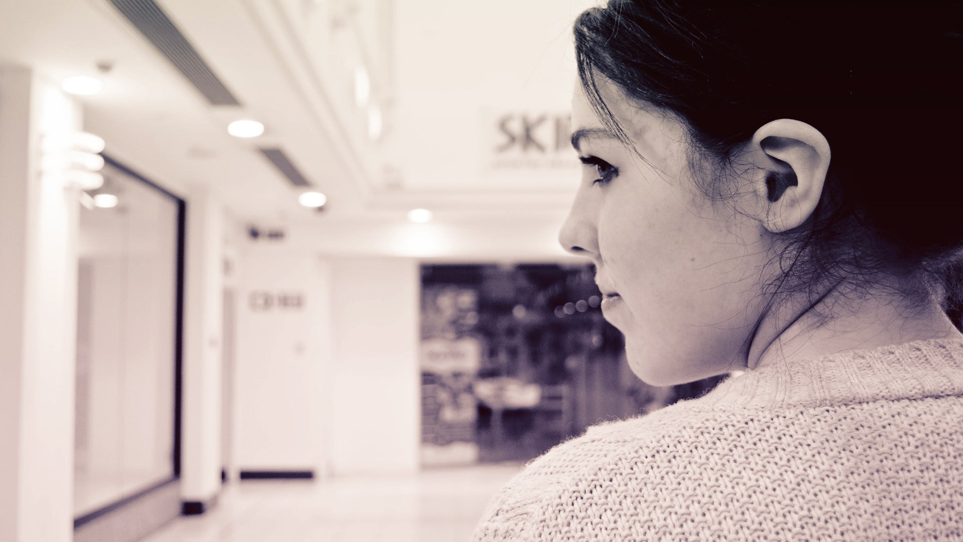 A Huge Store With Nothing For Sale, A "Girls Only" Mall, And The Future ...