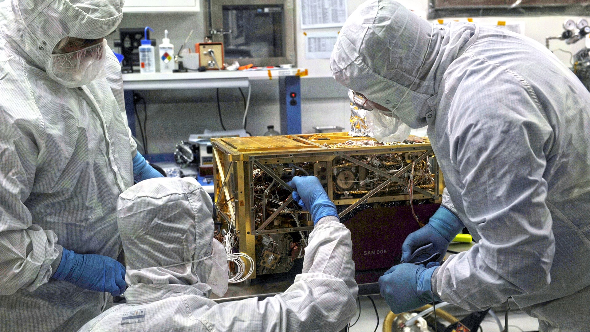 What It's Like To Be One Of The Few Female Aerospace Engineers - Fast ...