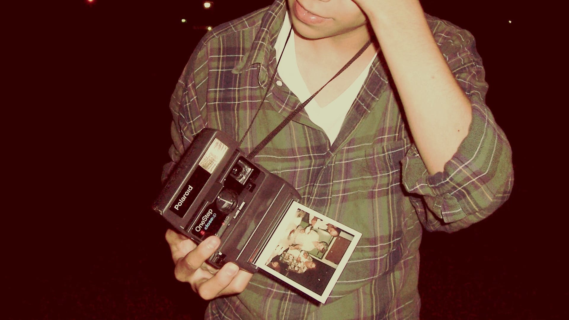 New Polaroid Camera Brings Instagram Photos To Life In A Flash - Fast ...