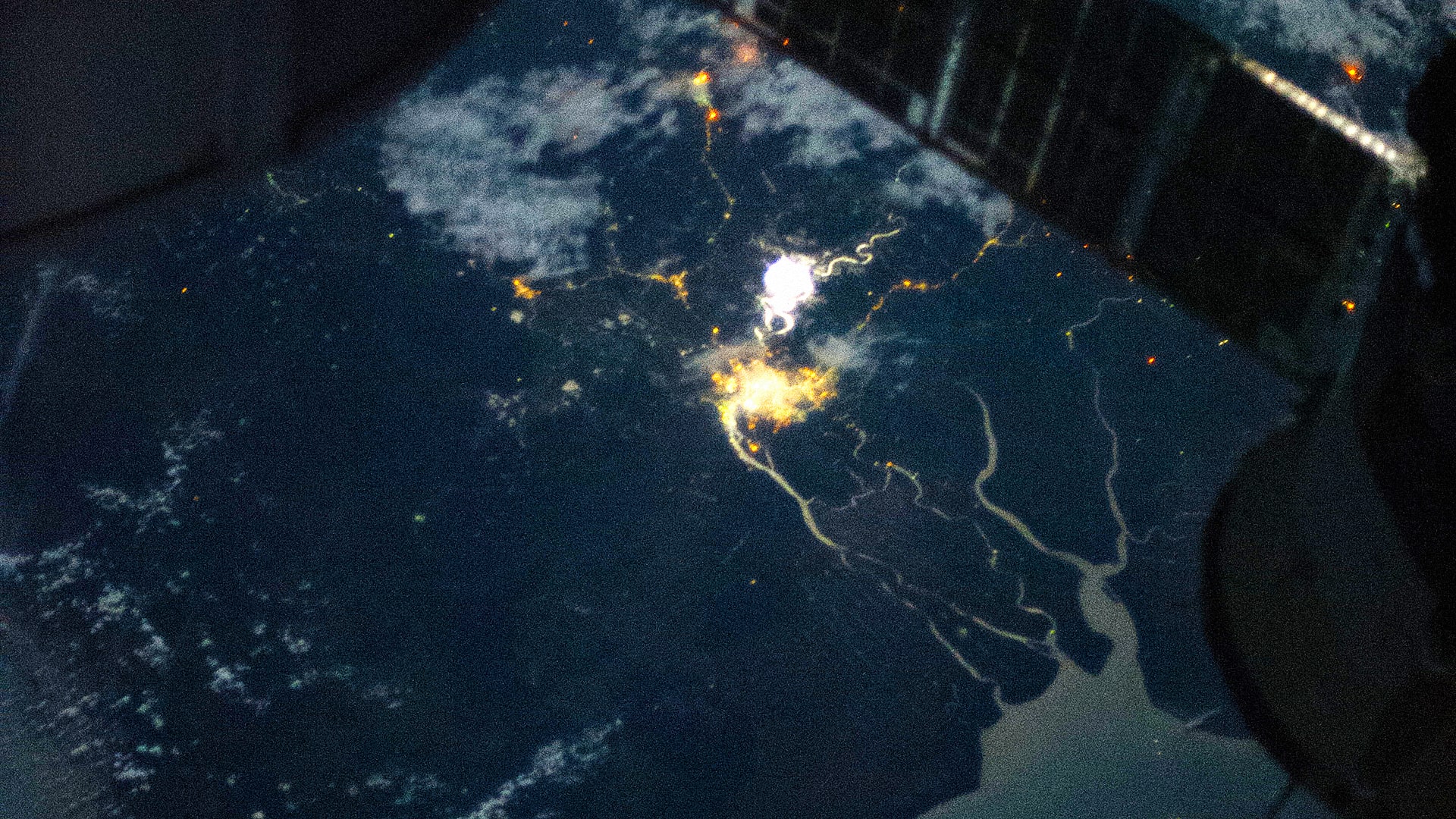 Help NASA Identify All The Light Pollution Ruining Your Night Sky ...