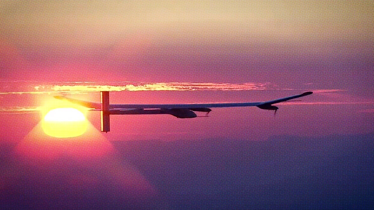 Astonishing Solar-Powered Plane Reveals Its Route Around The World ...