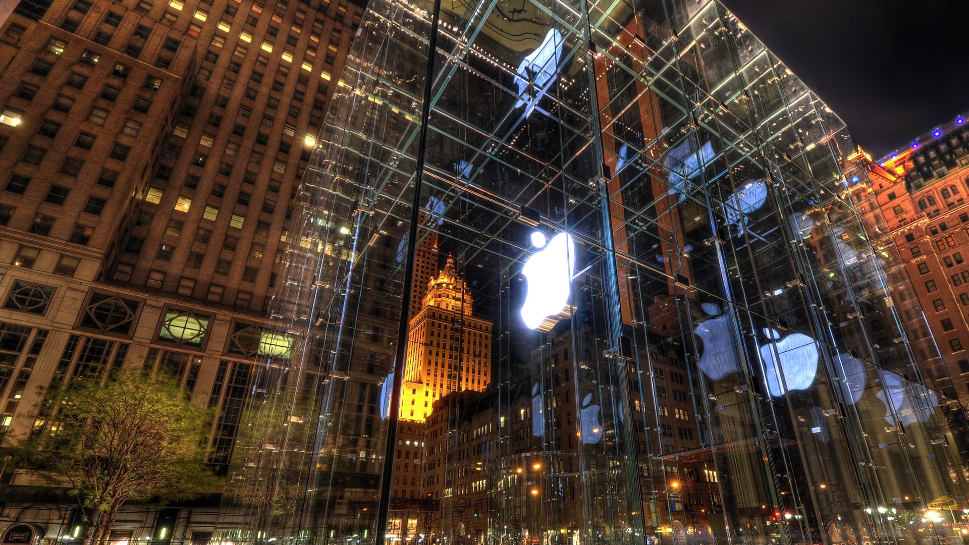 Why Apple Is Spending $1.9 Billion To Open Data Centers In Denmark And ...