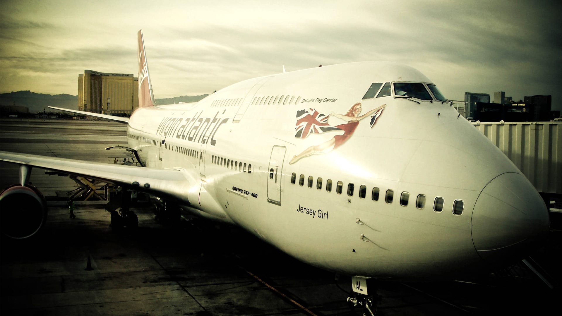 Virgin Atlantic Will Equip Its Engineers With Sony Smart Glasses And ...