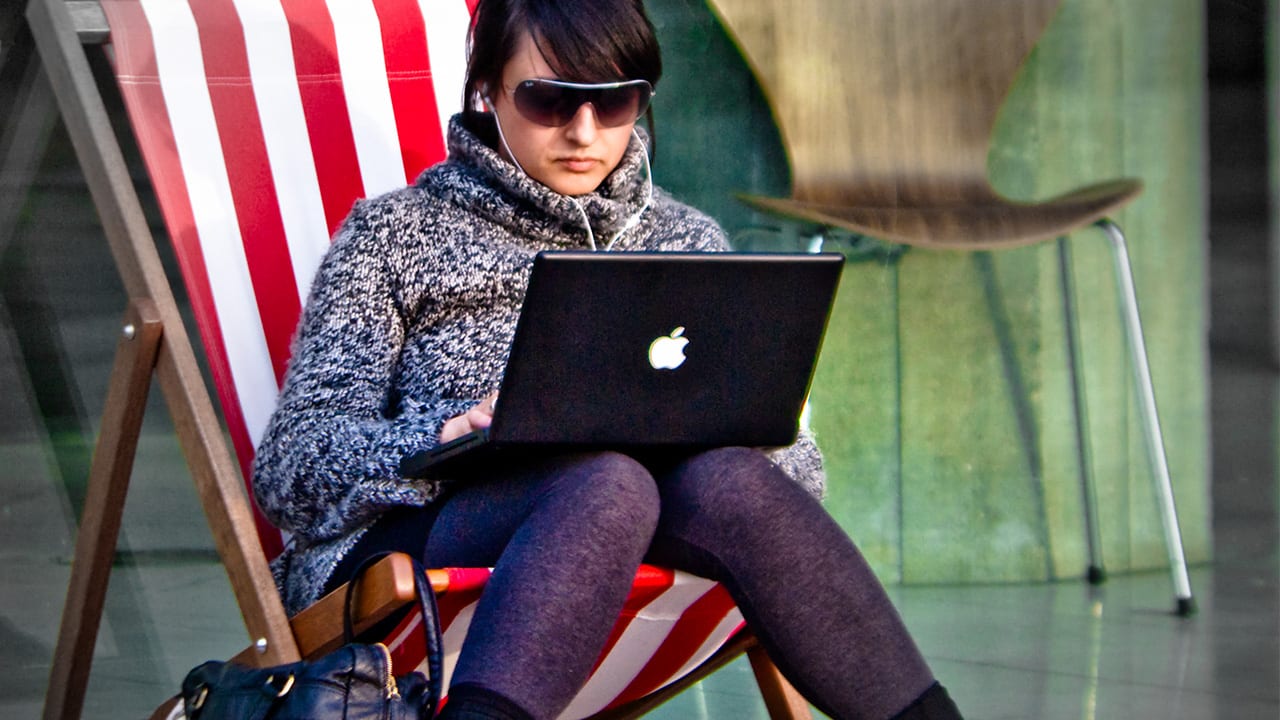 Chatting In Old-School Internet Forums Is Good For You, Says Study ...