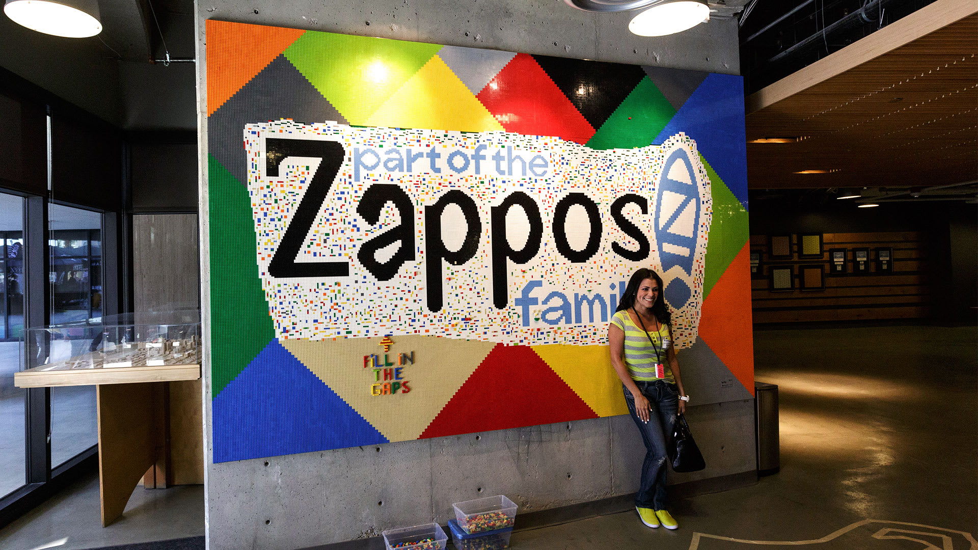 210 Zappos Employees Respond To Holacracy Ultimatum: We're Out - Fast ...