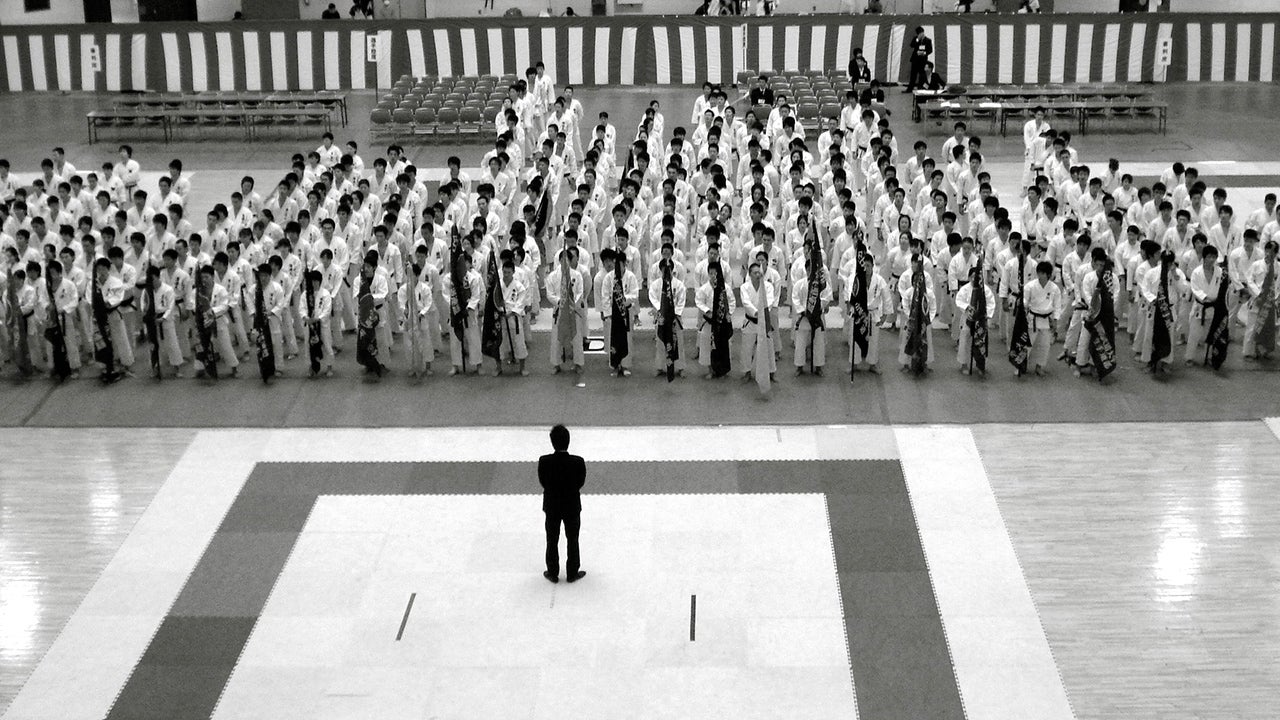 When It Makes Sense To Be A More Authoritative Leader - Fast Company
