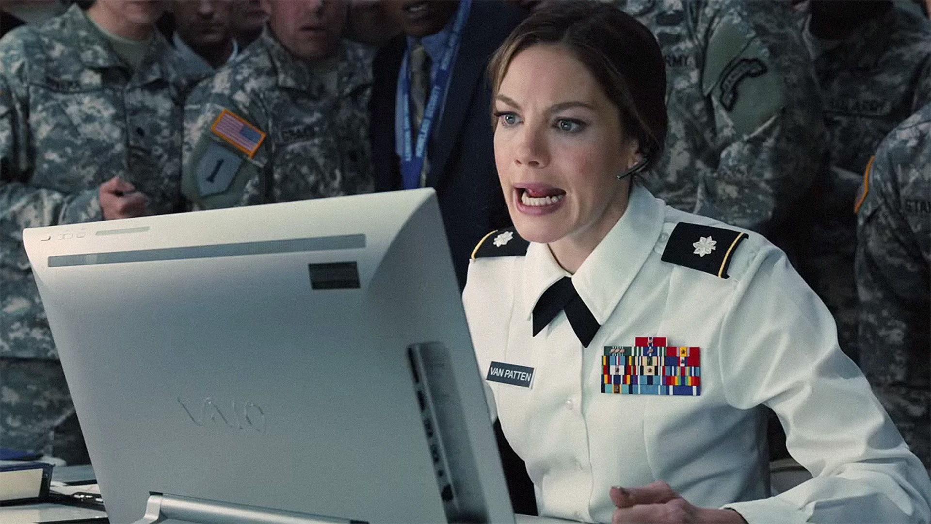 This Hilariously Outraged Review Of Adam Sandler's Panned "Pixels" Will ...