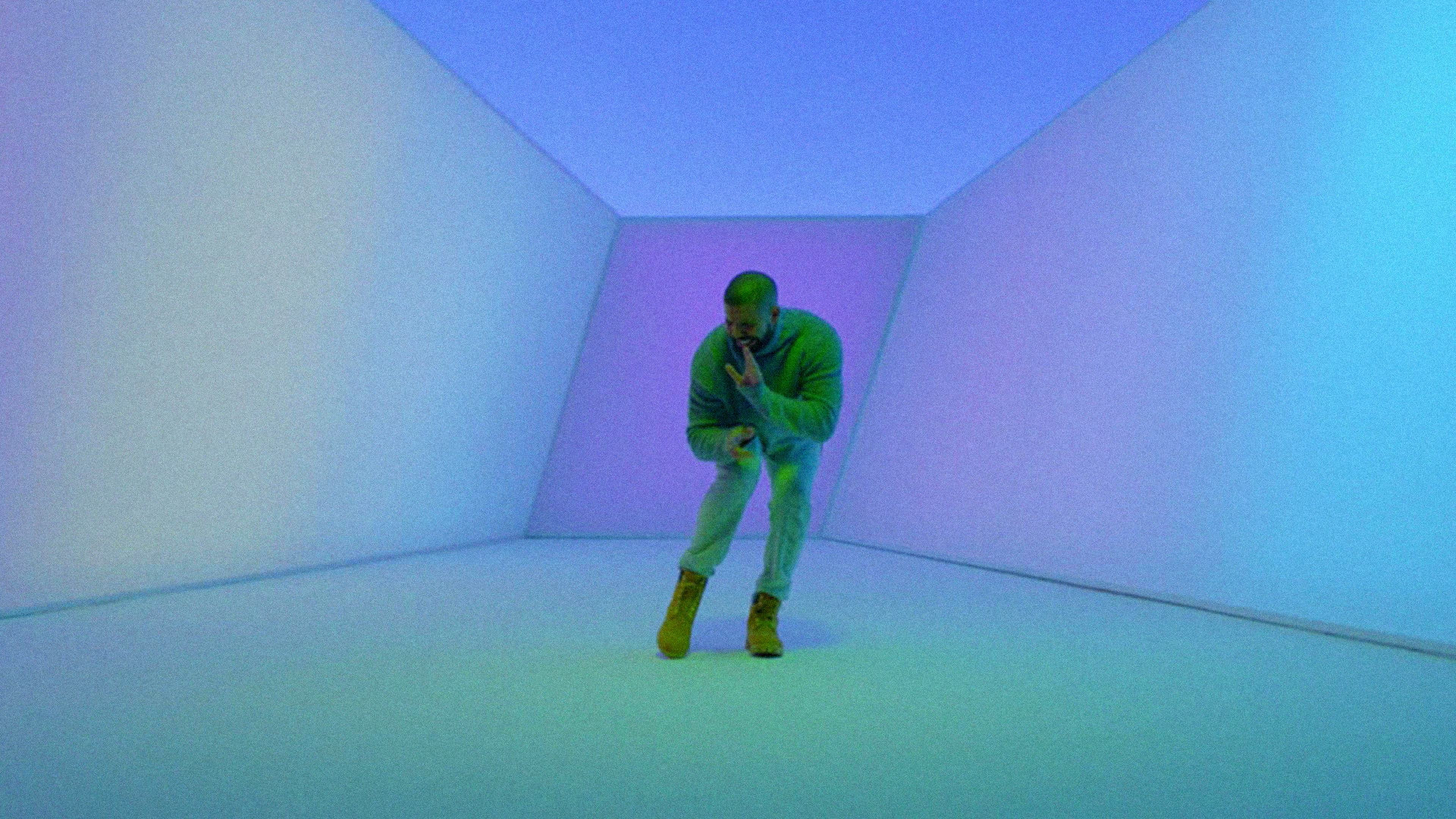 Drake Knows Exacty How To Get Everyone Talking-This Time, With Funky ...