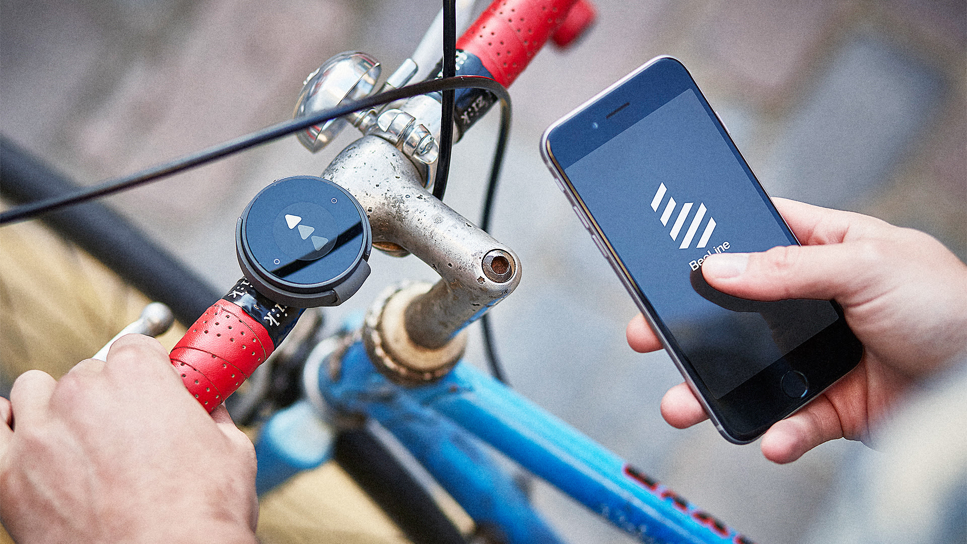 This Smart Bike Navigation System Brings Back The Joy Of Riding ...