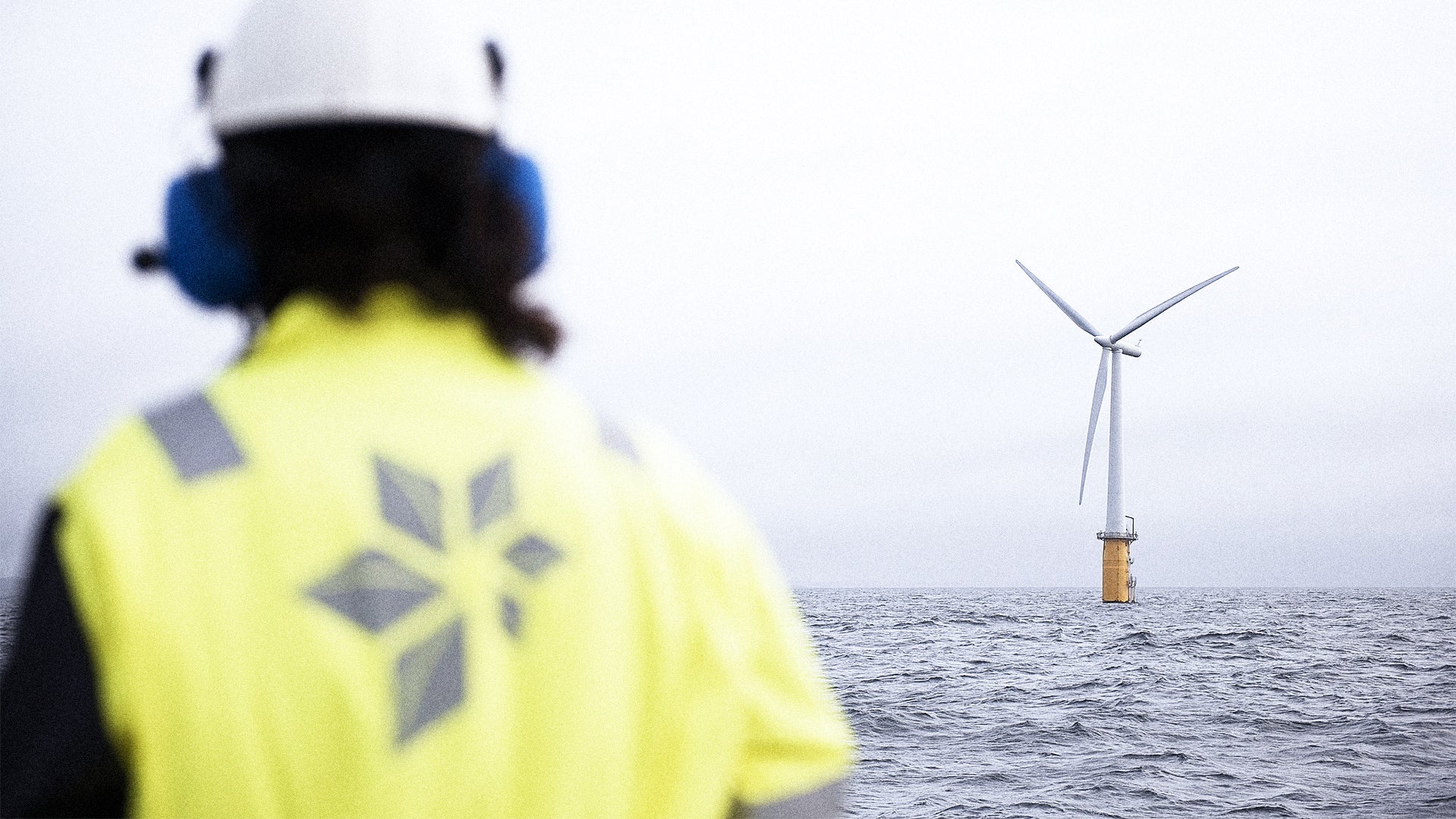 These Norwegian Floating Wind Turbines Can Be Placed Far Out To Sea ...