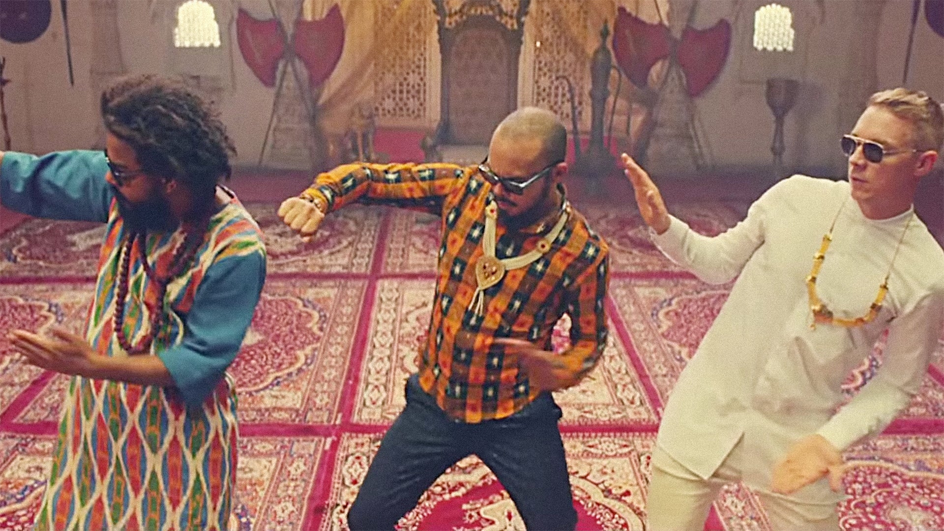 Here Are 2015's Biggest Pop Songs-All Mashed Up Into a Single 4-Minute ...