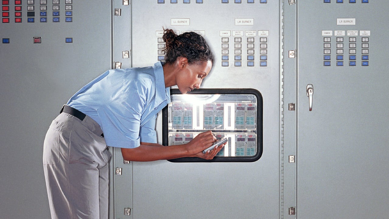 How Paid Re-Entry Programs Can Get More Women In Tech - Fast Company