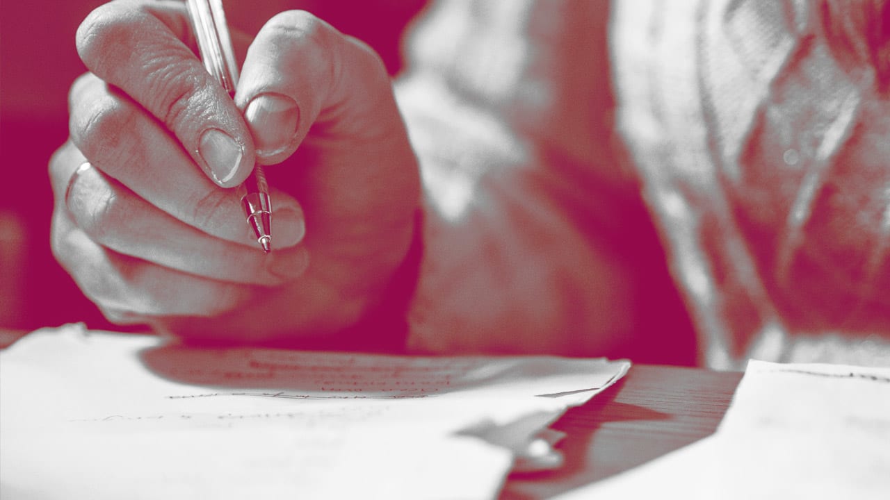 Here's what to write in your thank-you note after a job interview