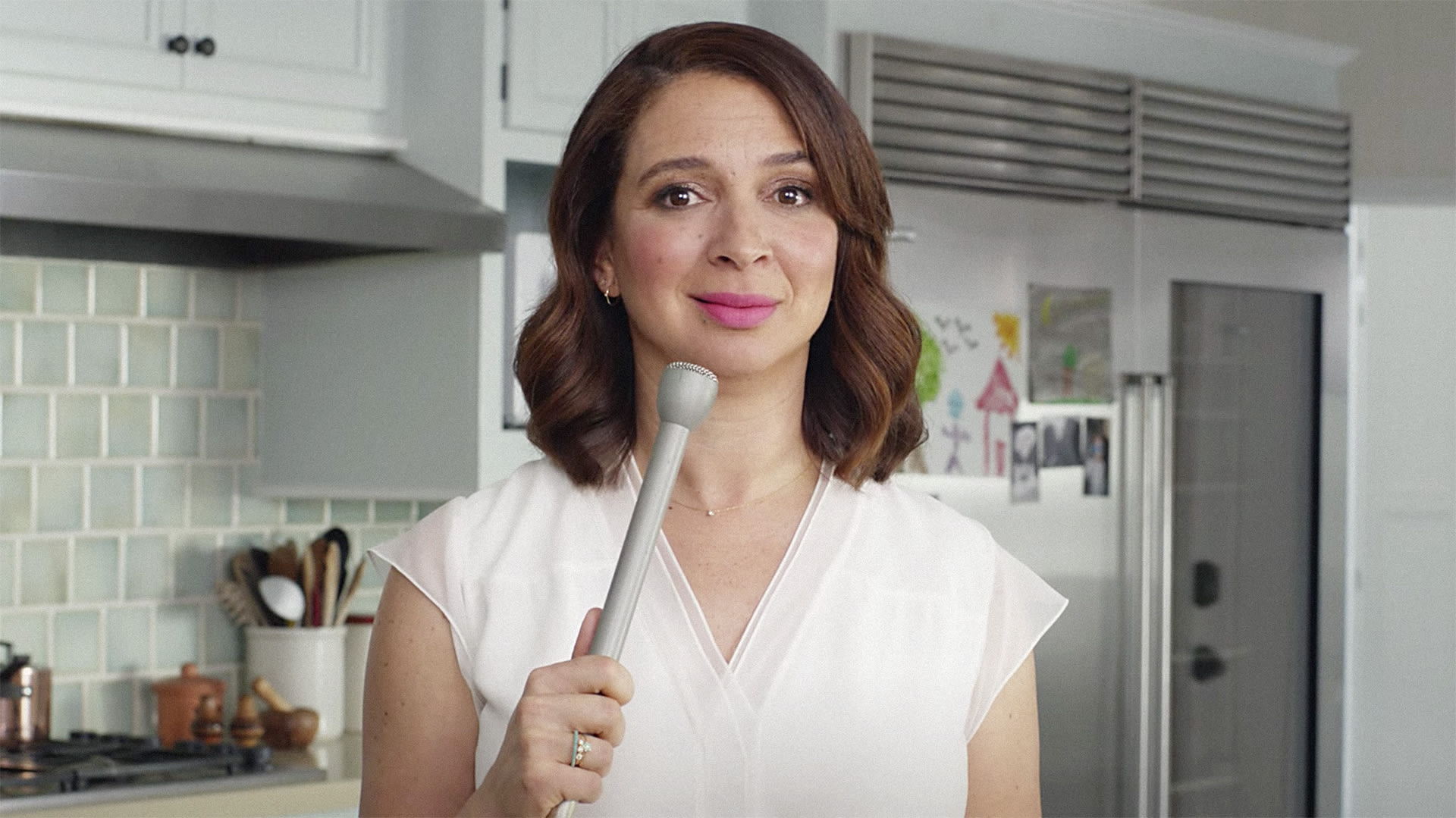 Maya Rudolph Sings A Hilarious "Vajingle" For Seventh Generation - Fast ...
