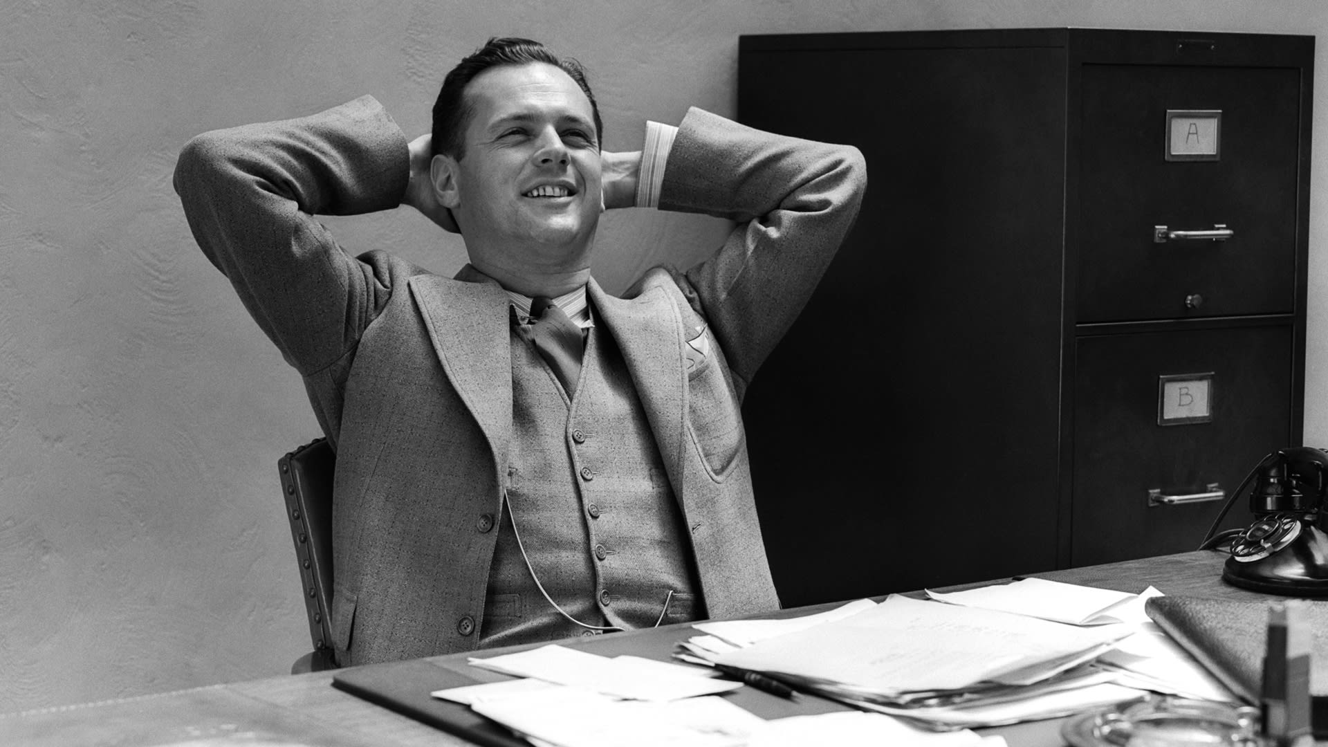 How To Respond When You're Caught Spacing Out In Meetings - Fast Company