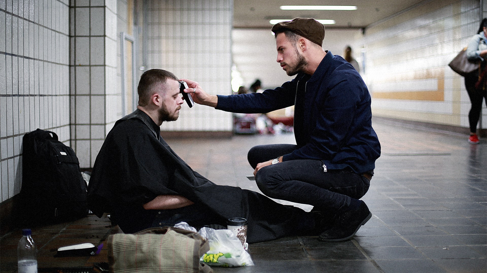 If You're Homeless, This London Stylist Will Give You A Free Haircut ...