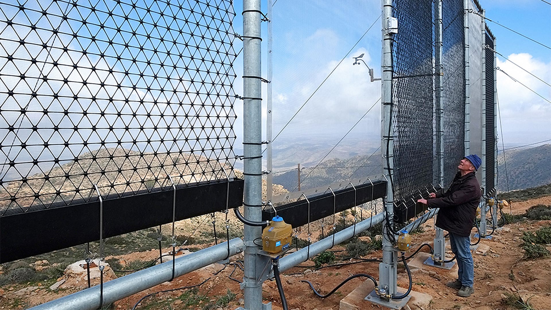 These Massive Floating Nets Capture Fog And Turn It Into Drinking Water ...