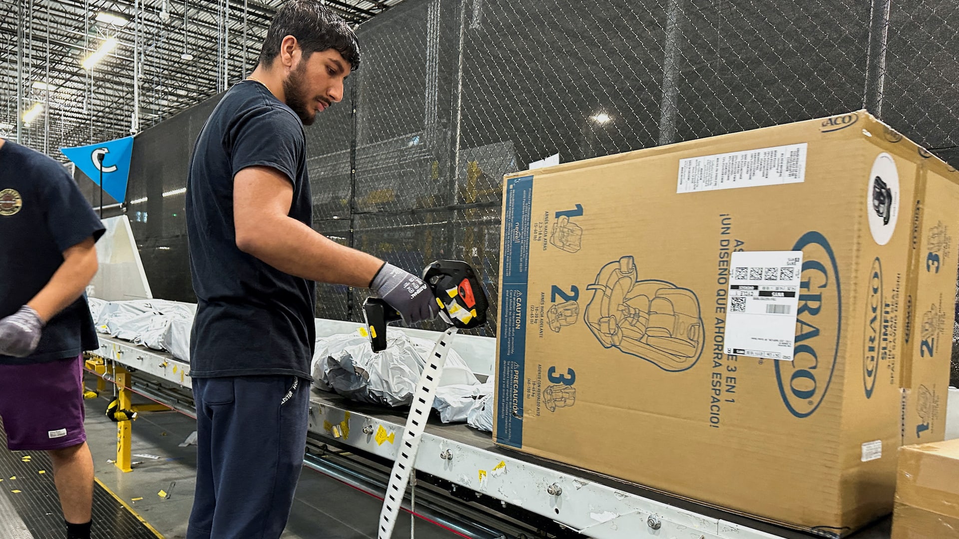 Amazon sidesteps a Bezos-funded carbon offsets standard for a more ...