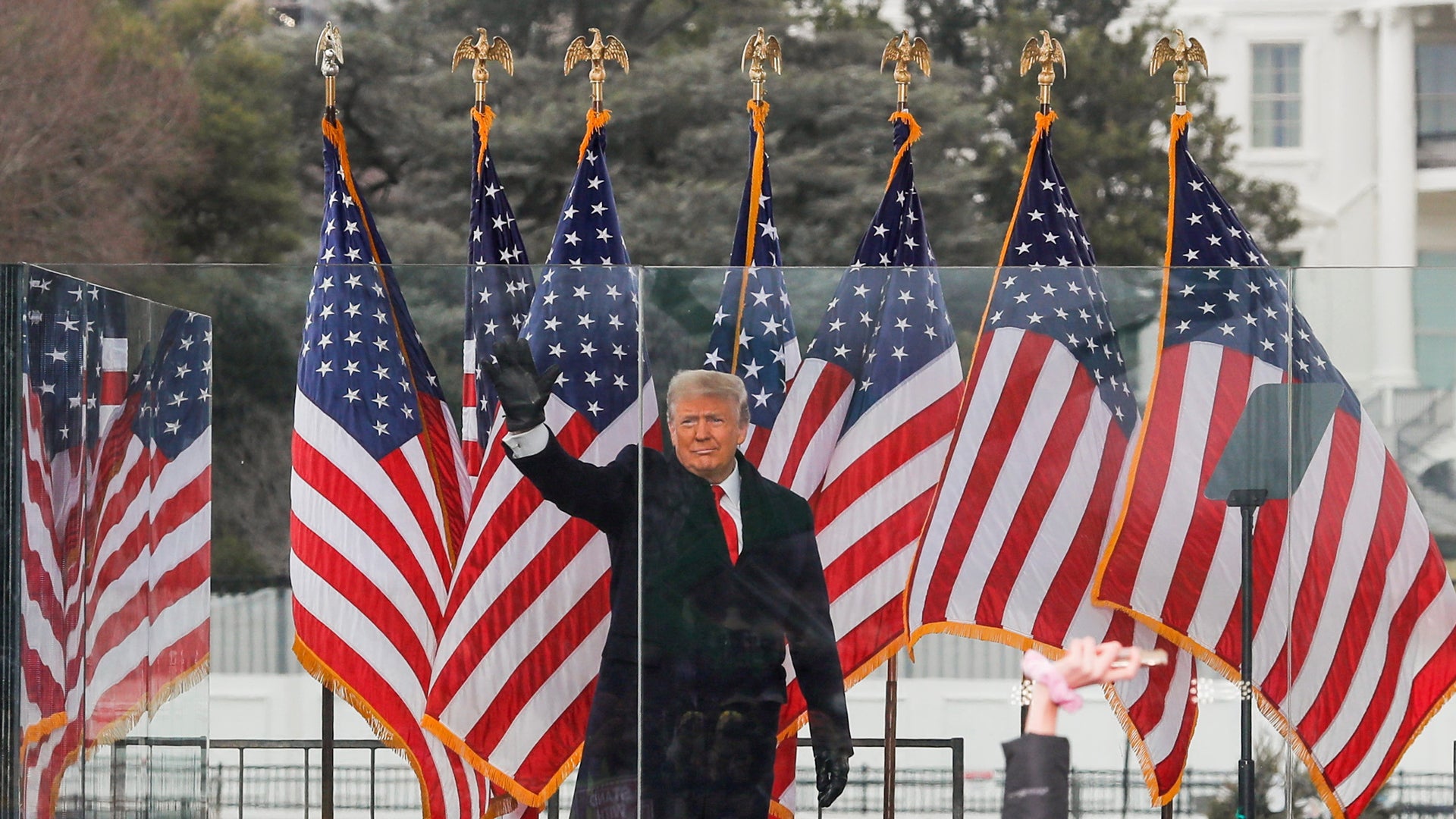 Supreme Court rules Trump has immunity for official acts in Jan. 6 case ...