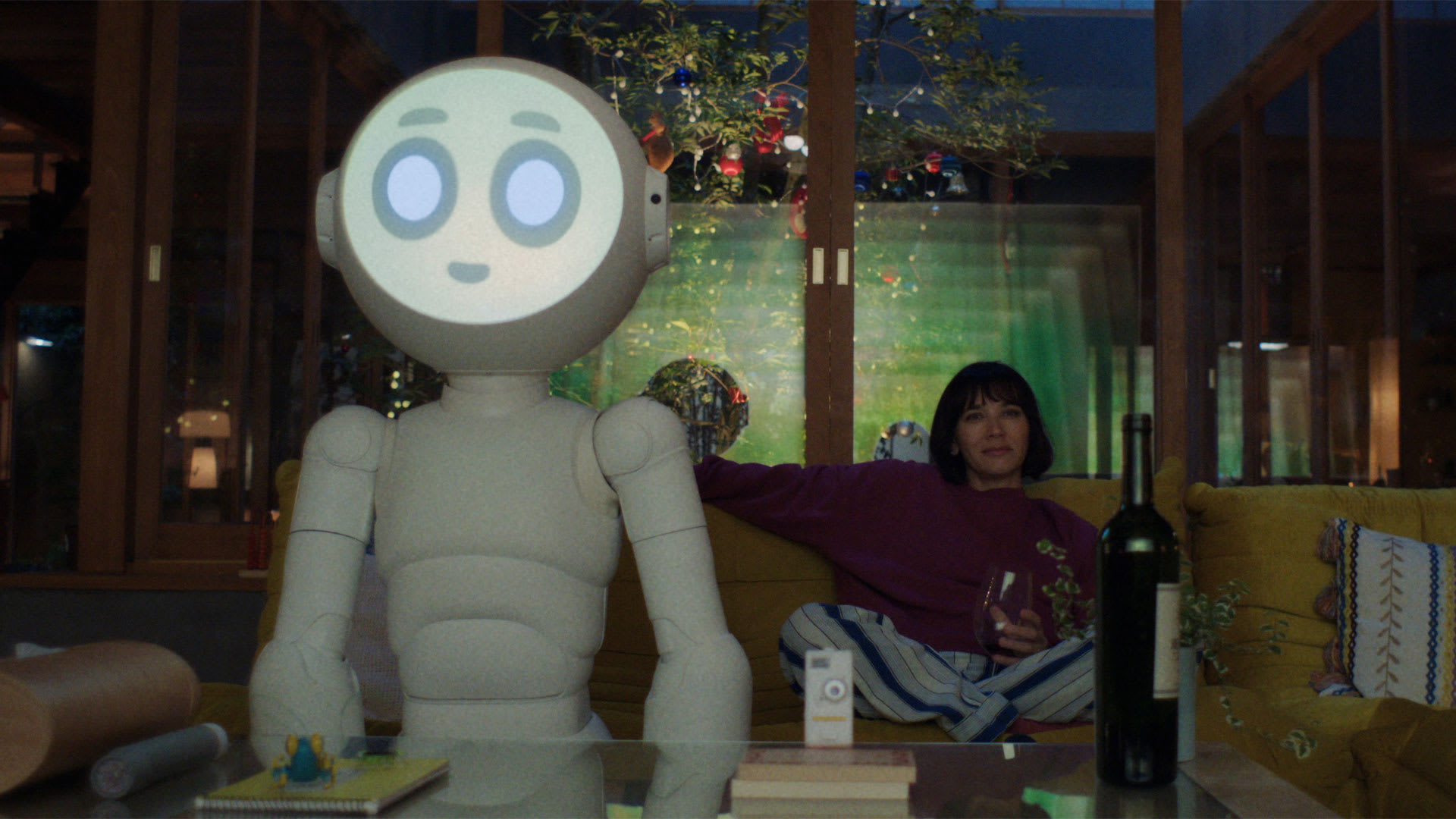 Apple TV+ Sunny looks at deadly AI after Apple Intelligence debut ...