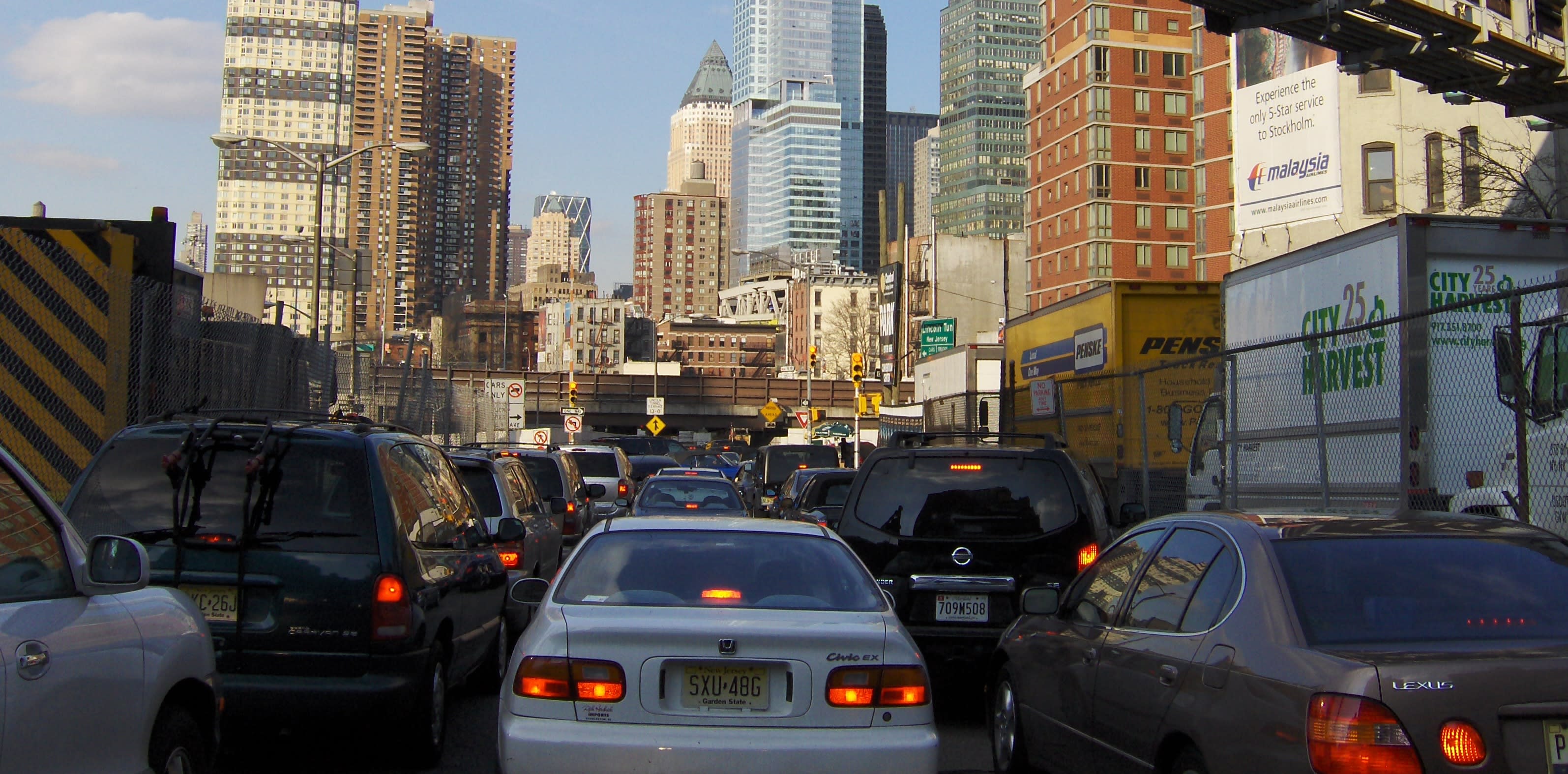 Real-Time Traffic Updates From Tracking Our Phones - Fast Company