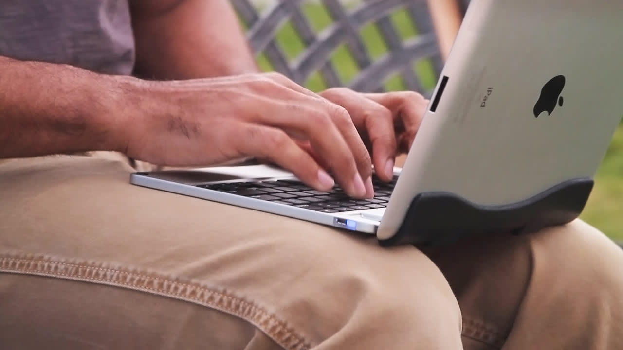 Kickstarter Project Turns The iPad Into Apple's First Touchscreen ...