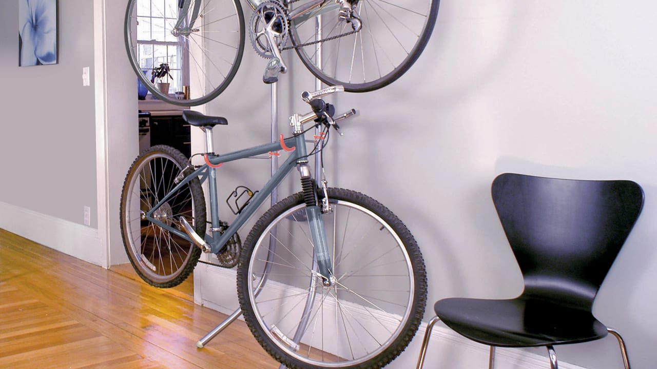 A Bike Rack That Relies On Basic Physics, Not Screws, To Stay Steady ...