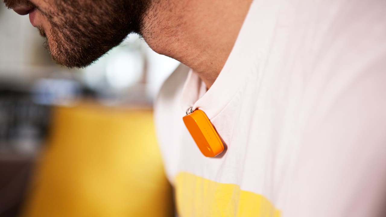 Memoto Photographs Your Entire Life, Then Sorts It Too - Fast Company