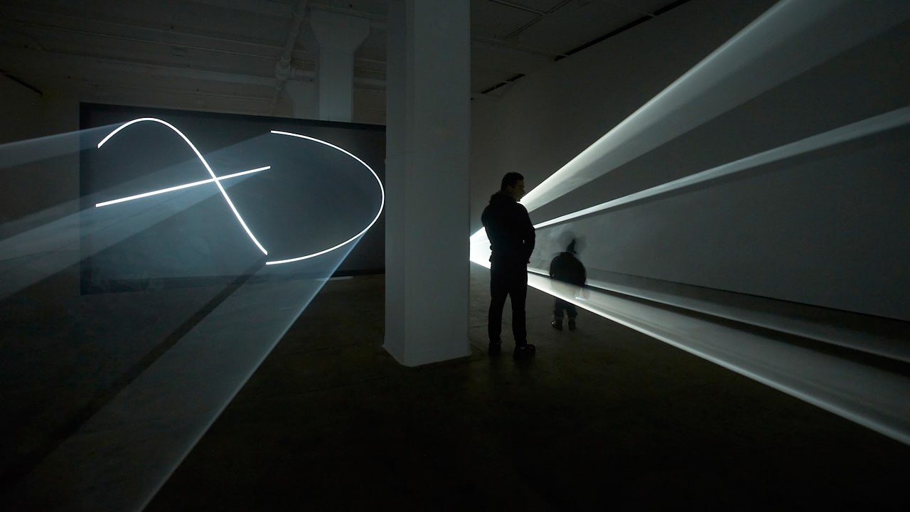 A Projector And A Fog Machine Create Startling Virtual Spaces - Fast ...