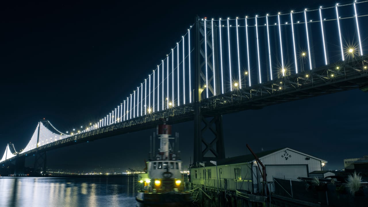 Watch 25,000 LEDs Sparkle Across The Bay Bridge - Fast Company