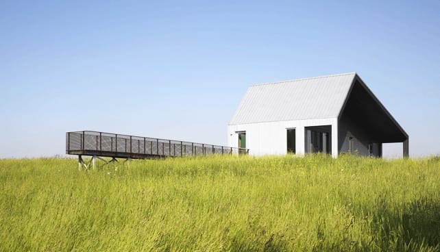 Rural Modernism: A Charming Off-Grid Home Planted In A Cornfield - Fast ...