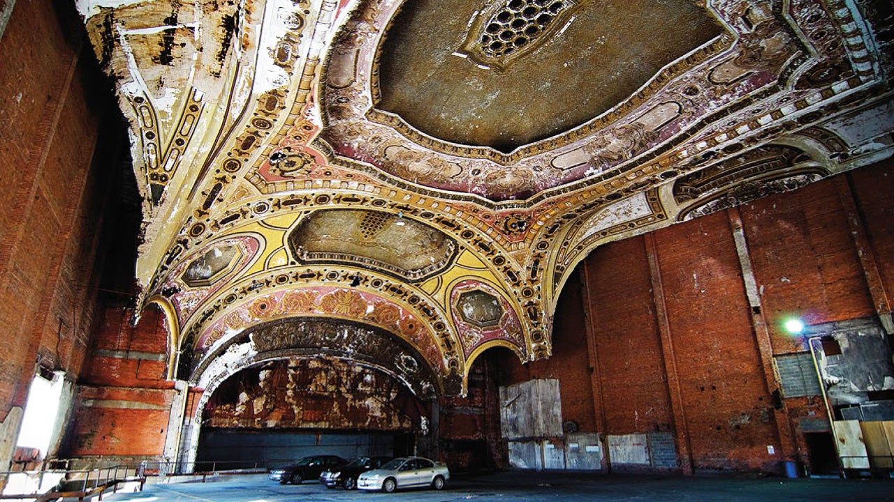 Captivating Photos Of America's Abandoned Theaters - Fast Company