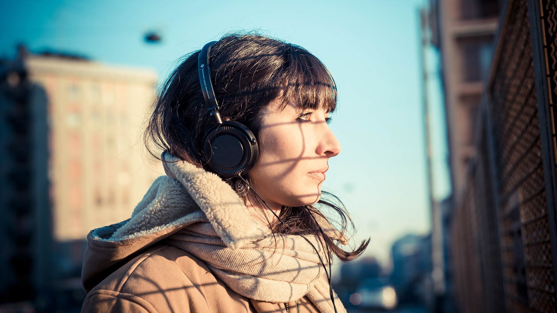 Your Brain On Audio Books: Distracted, Forgetful, And Bored - Fast Company