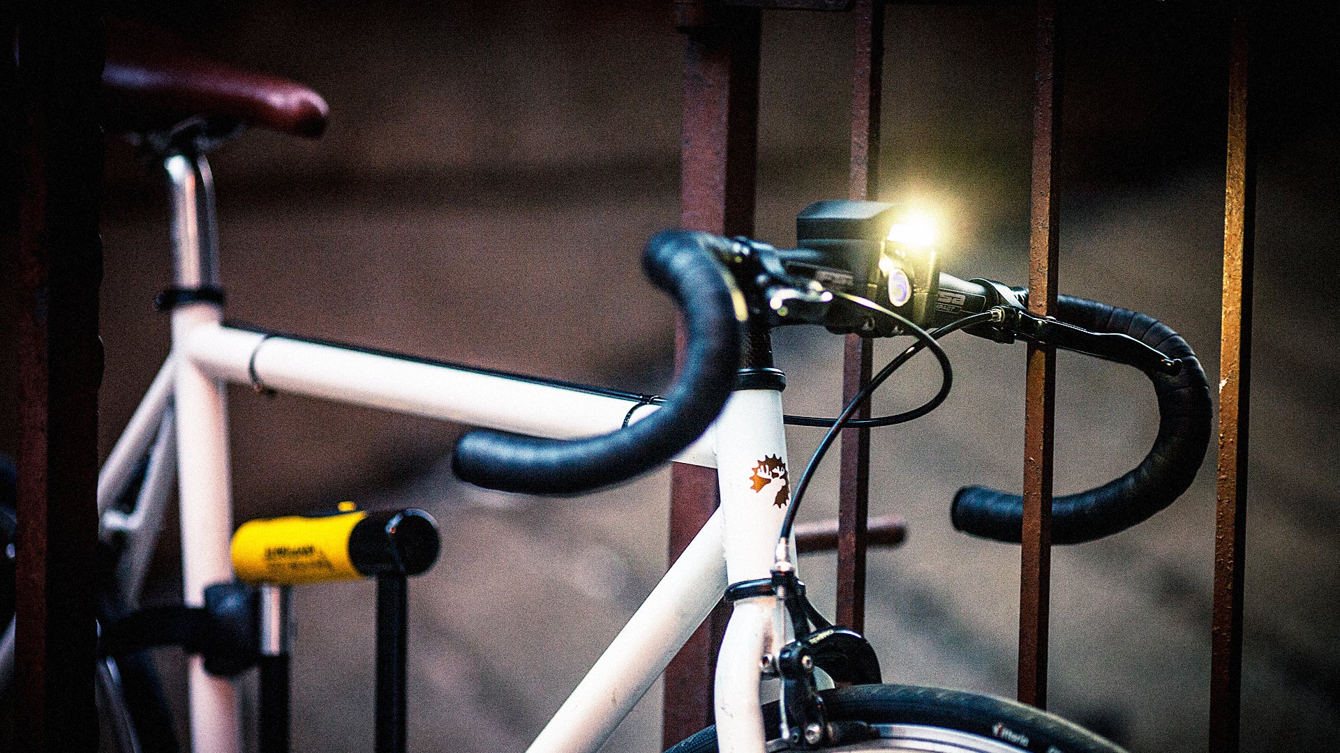 This Smart Bike Navigation Gadget Relies On A Slick Ambient UI - Fast ...