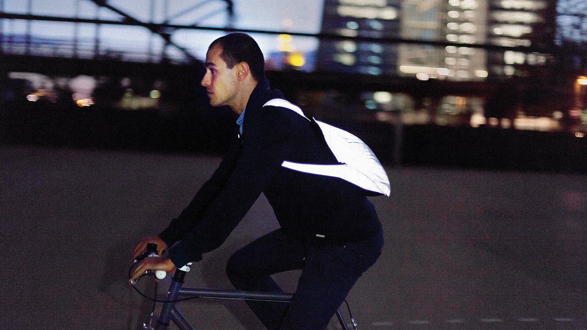 This Tote Morphs Into A Reflective Bike-Ready Backpack - Fast Company