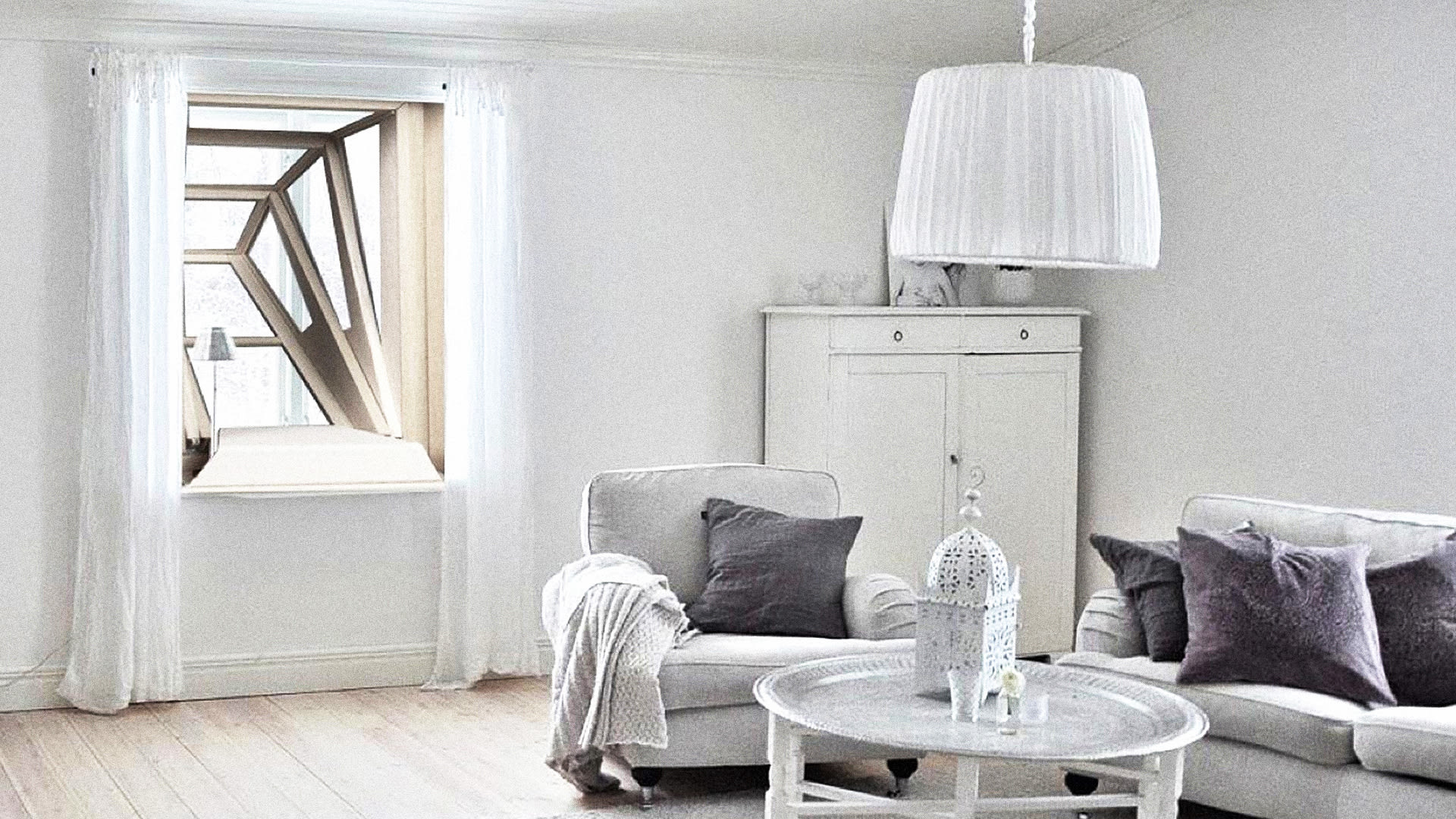 A Genius Window Hack Ushers More Daylight Into Dim Apartments - Fast ...