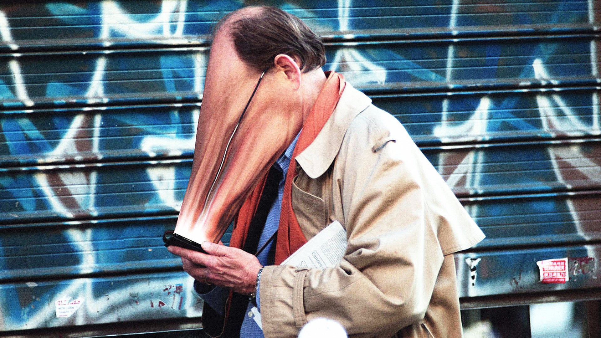Eerie Photo Essay Shows People Getting Sucked Into Their Devices ...