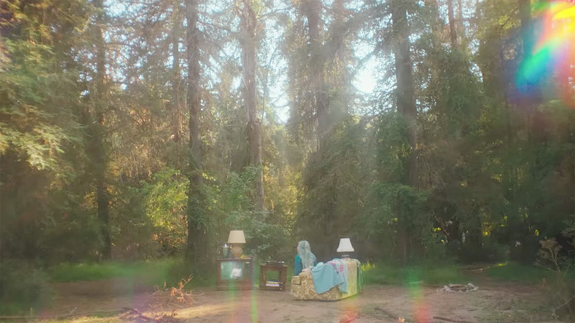 Kesha Goes Back Into Old Home Movies In New Anti-Nostalgic Music Video ...