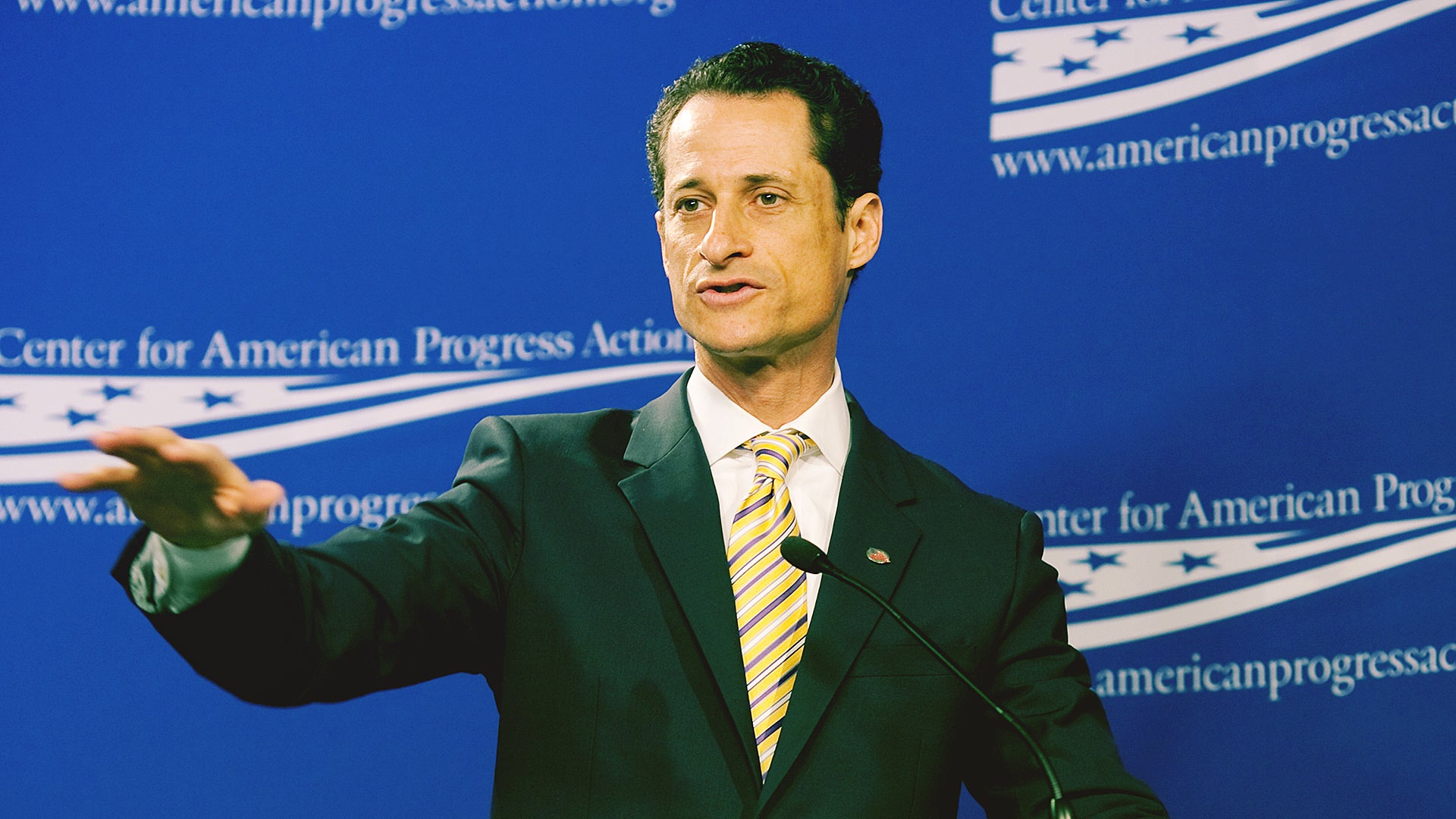 Anthony Weiner gets 21-month jail sentence in teen sexting scandal ...