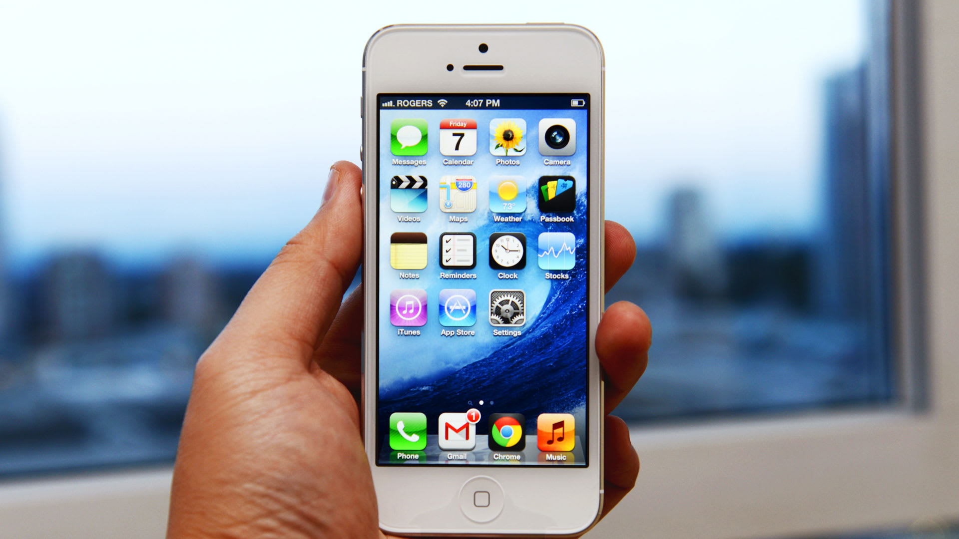 Equifax's app has disappeared from Apple's App Store and Google Play ...