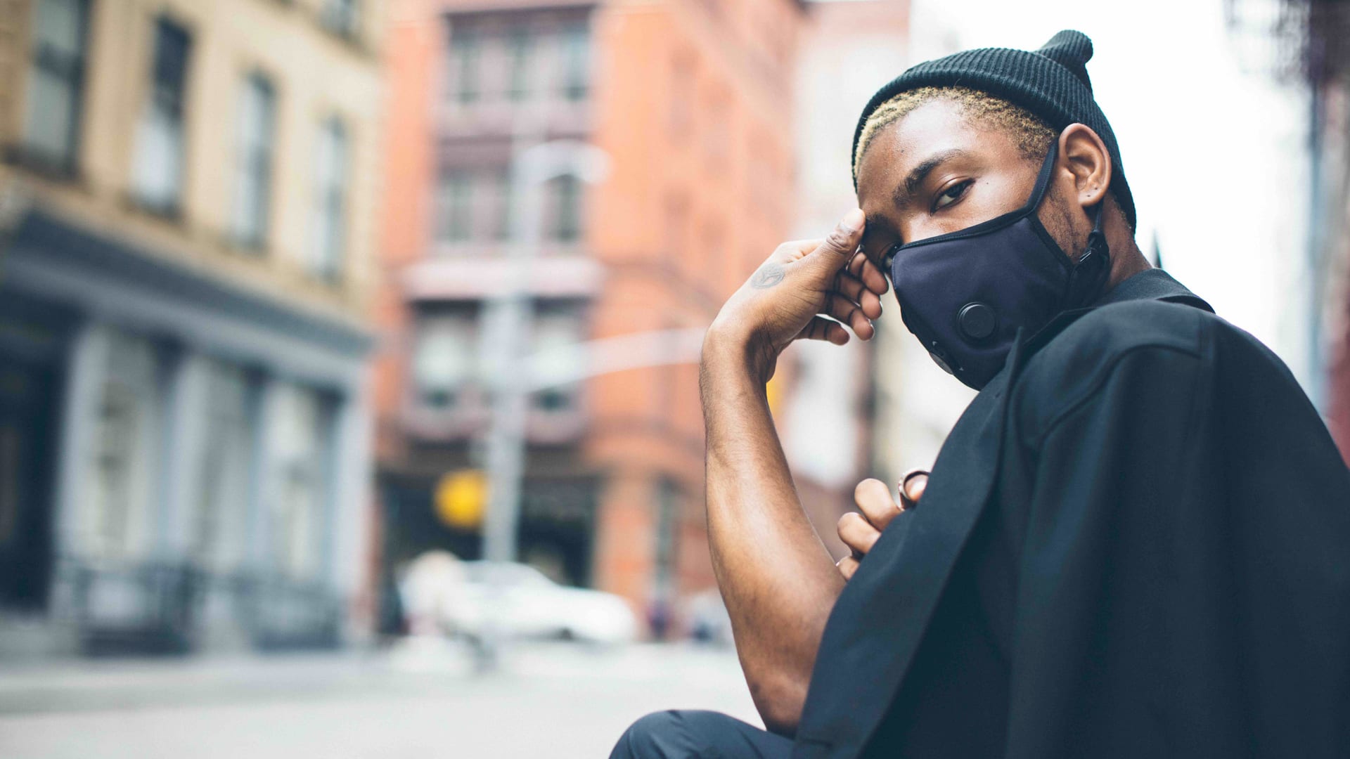 3 Startups Designing Pollution Masks For The Coming Ecopocalypse - Fast ...