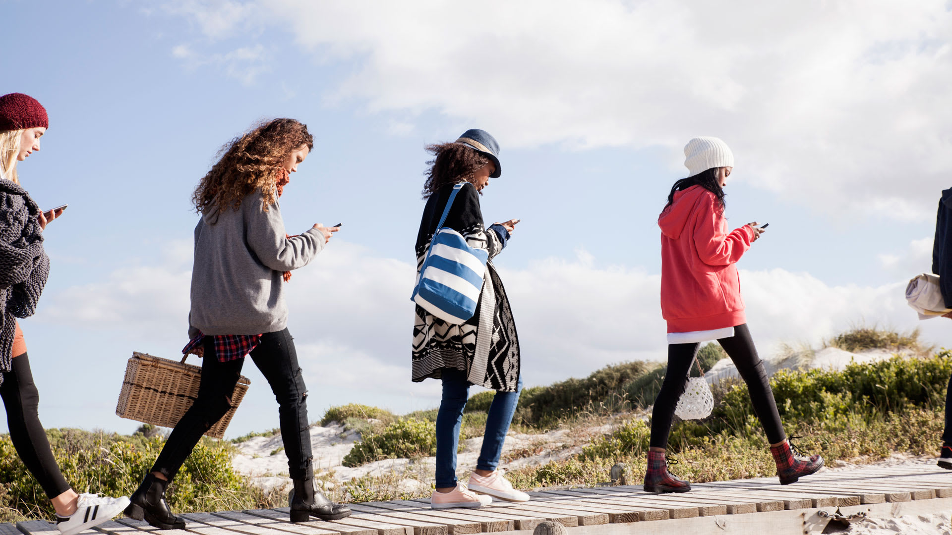 Study: Smartphone addiction linked to chemical imbalance in young ...