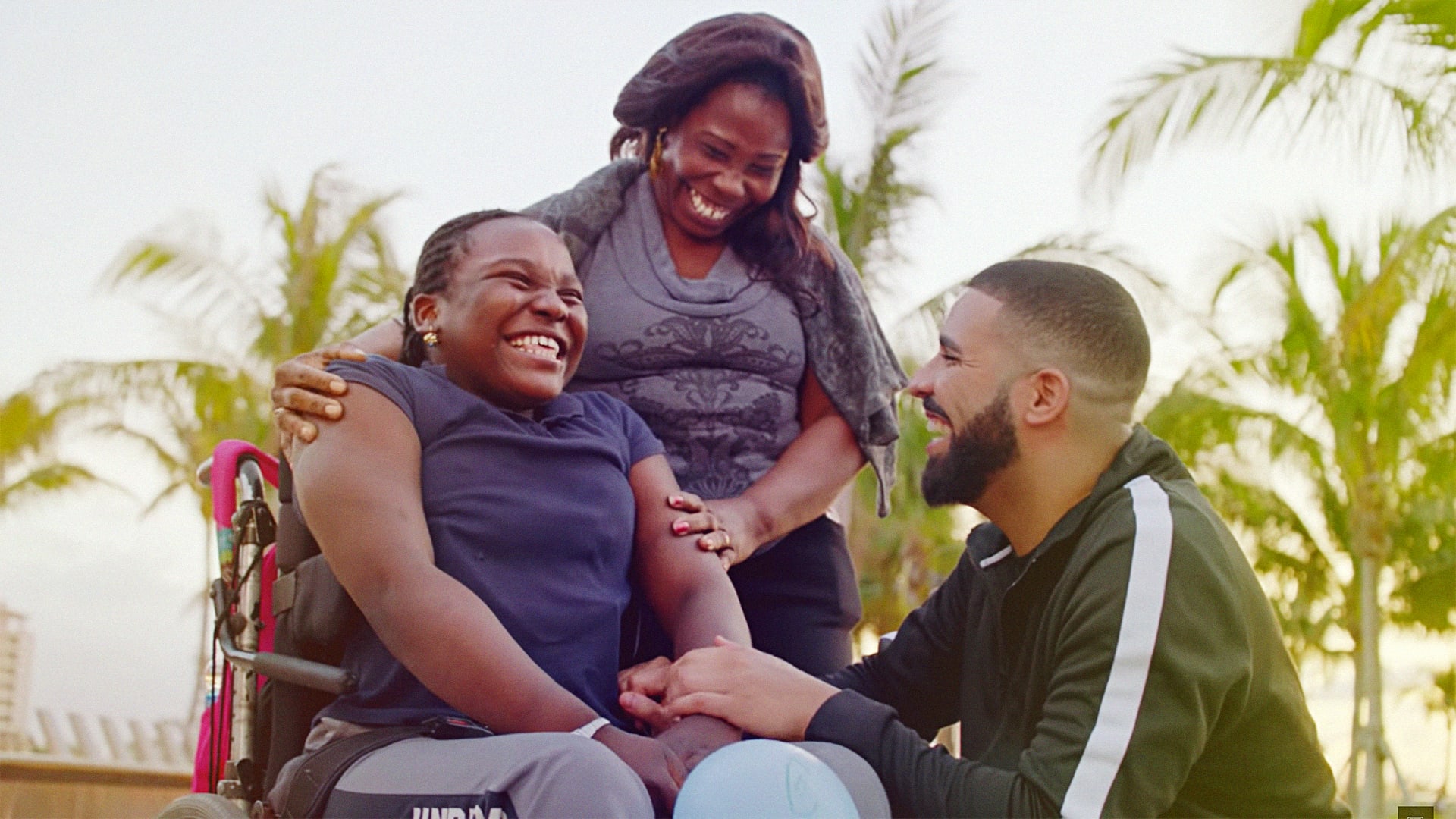 Watch Drake Give Away Nearly $1 Million In His Video For "God's Plan ...