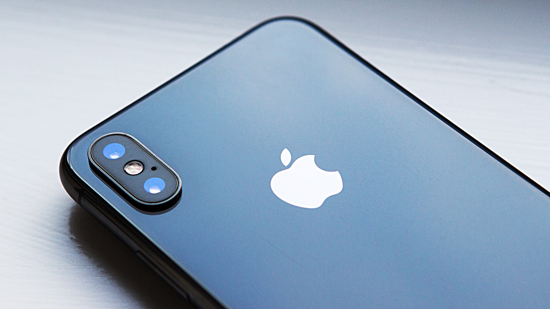 iPhone X remains strong in China but mid-range Chinese phones hurt ...